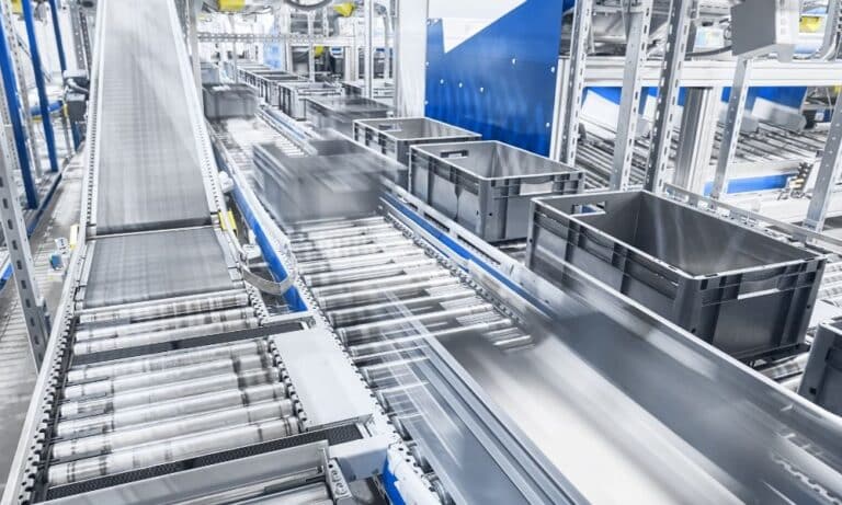 Benefits of Choosing an Enclosed Belt Conveyor System